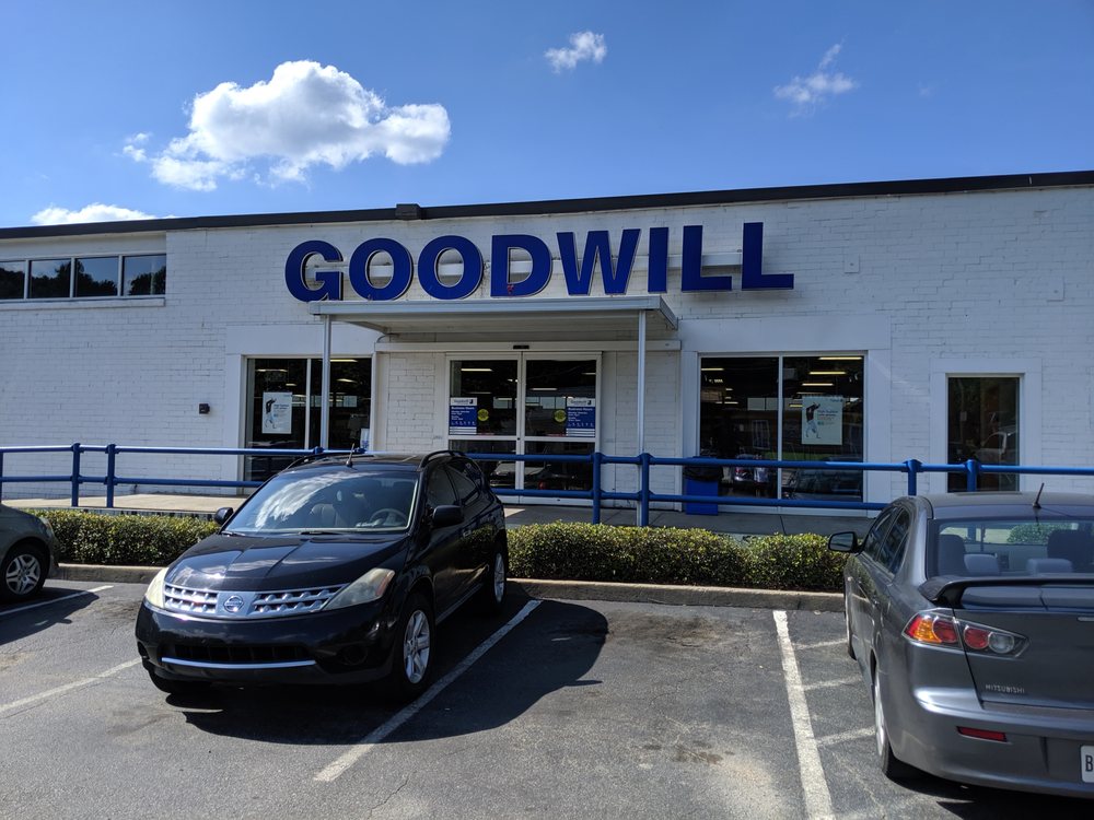 GOODWILL THRIFT STORE & DONATION CENTER - 25 Photos & 32 Reviews - 1460 ...