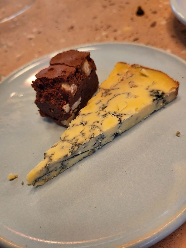 PICK & CHEESE - 76 Photos & 17 Reviews - Seven Dials Market, London ...