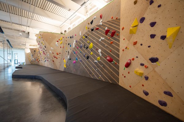 THE FRONT CLIMBING CLUB - SOUTH MAIN - Updated May 2024 - 12 Photos ...