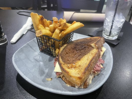 BURNT STORE TAVERN - Updated July 2025 - 12 Photos & 31 Reviews - 3015 ...