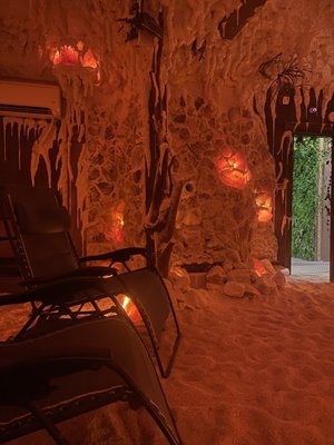 INDIANAPOLIS SALT CAVE AND HALOTHERAPY CENTER - Updated October 2025 ...