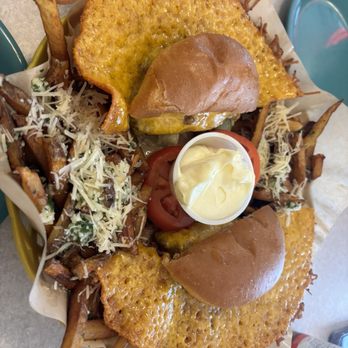 THE BURGER DIVE - Updated November 2024 - 328 Photos & 659 Reviews ...