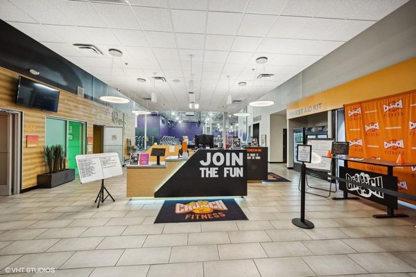 CRUNCH FITNESS - ANDERSON - Updated January 2026 - 24 Photos - 3793 ...