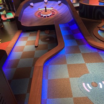 PUTTSHACK - DENVER - Updated July 2024 - 266 Photos & 156 Reviews ...