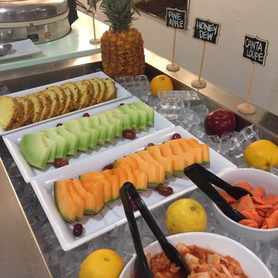 GATEWAY BREAKFAST BUFFET - HOTEL LACROIX - Updated January 2026 - 10 ...