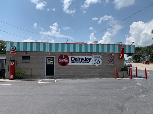 DAIRY JOY - Updated July 2025 - 62 Photos & 46 Reviews - 435 E Lincoln ...