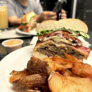 TEXX BIG BURGER - Updated July 2025 - 138 Photos & 131 Reviews - 10320 ...