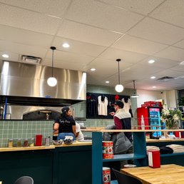 TROPHY PIZZA - EVENDALE - Updated October 2025 - 131 Photos & 128 ...