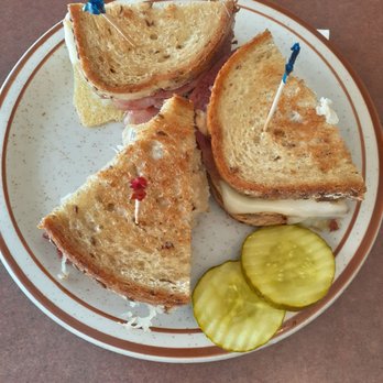 ZJ’S FAMILY RESTAURANT - Updated April 2025 - 45 Photos & 45 Reviews ...