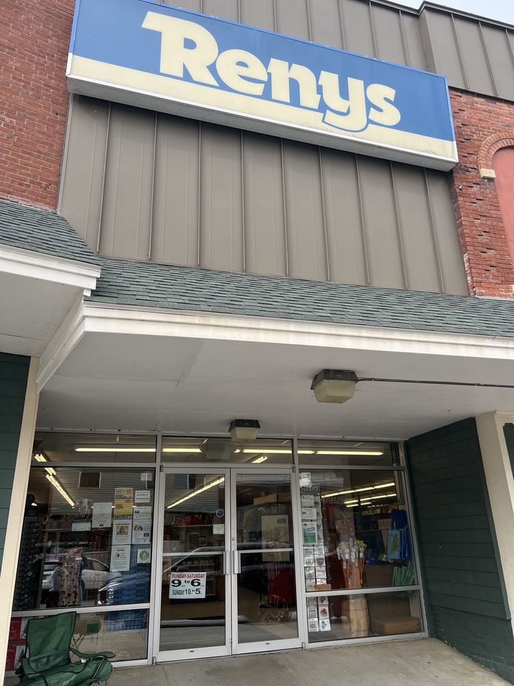 RENYS DEPARTMENT STORE - Updated December 2025 - 11 Photos - 33 Main st ...