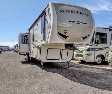 RV ARIZONA CONSIGNMENT SPECIALISTS - Updated May 2024 - 85 Photos & 37 ...