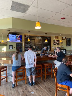 FALL RIVER TAPHOUSE - Updated June 2024 - 132 Photos & 183 Reviews ...