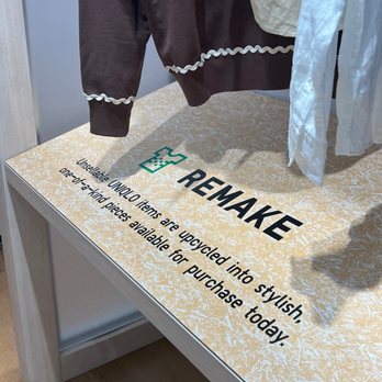 UNIQLO - Updated October 2025 - 40 Photos & 15 Reviews - 303 Memorial ...