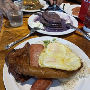 LUDI’S RESTAURANT & LOUNGE - 203 Photos & 80 Reviews - 120 Stewart St ...