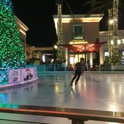 ICE RINK AT IRVINE SPECTRUM CENTER - 52 Photos & 42 Reviews - Skating ...