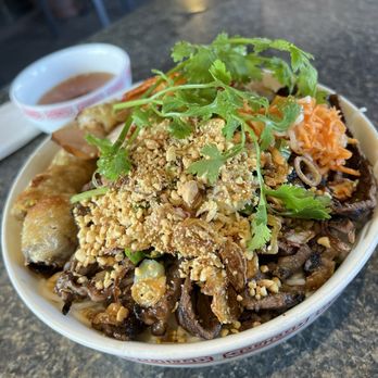 PHO 95 - Updated September 2024 - 811 Photos & 1511 Reviews - 1401 S ...