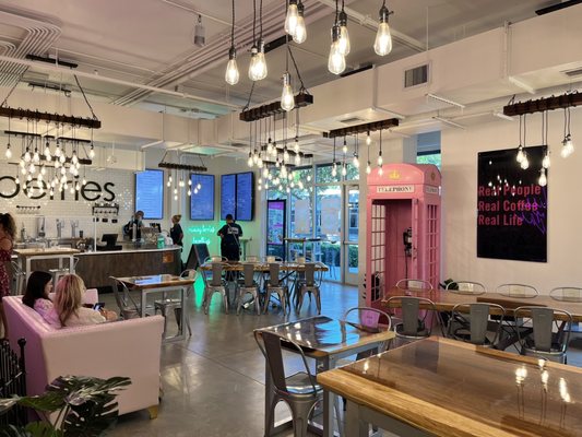 RAINING BERRIES - 52 Photos & 18 Reviews - Acai Bowls - 1631 Central ...