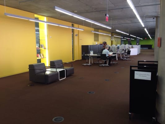 DES MOINES PUBLIC LIBRARY - Updated September 2025 - 20 Photos & 17 ...