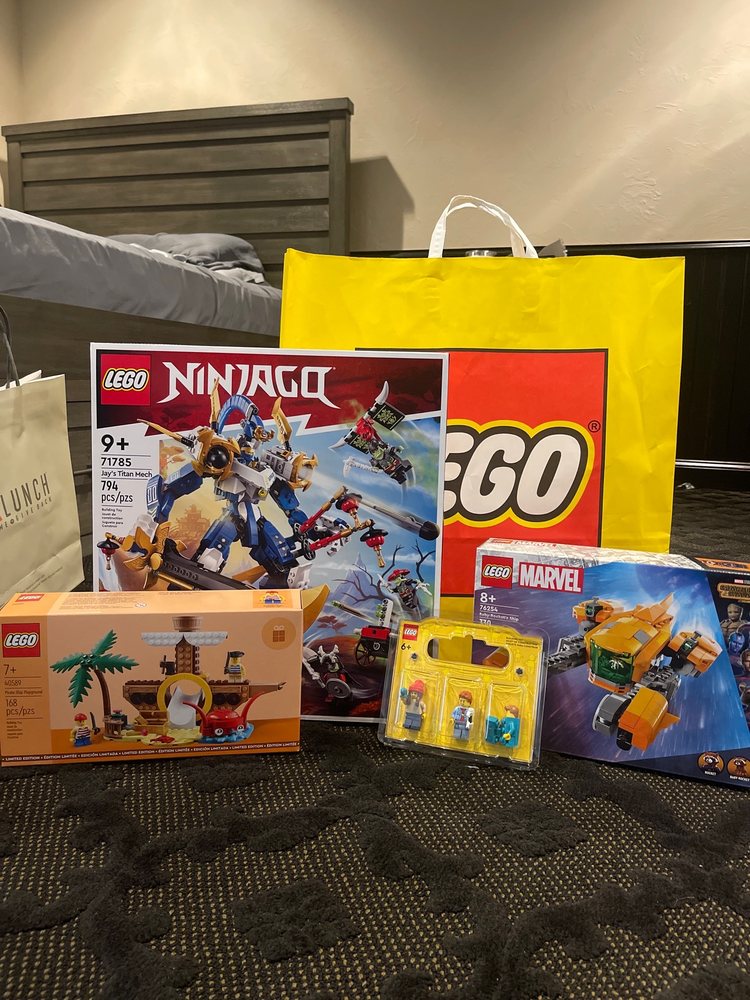 THE LEGO STORE - Updated February 2025 - 20 Photos & 16 Reviews - 1901 ...