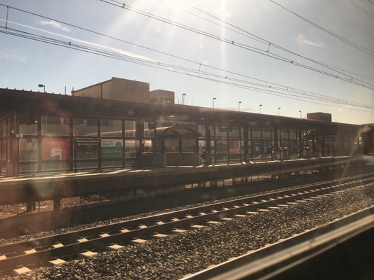 NJ TRANSIT METROPARK TRAIN STATION - 76 Photos & 56 Reviews - 100 ...