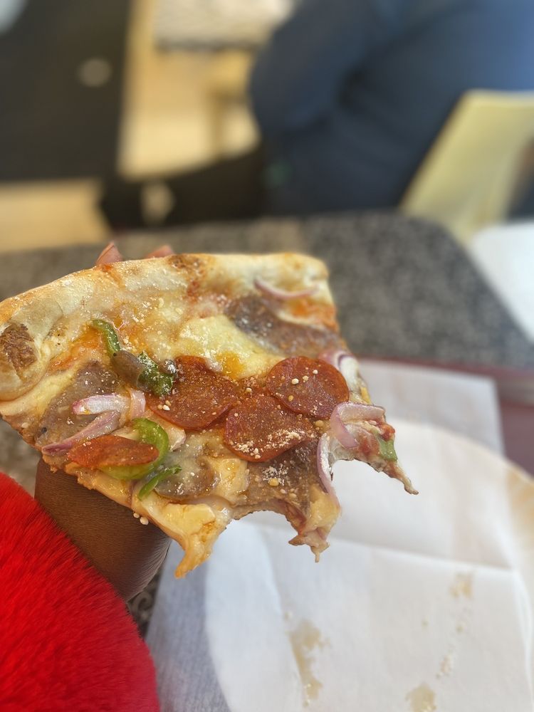 AMORE PIZZA CAFE - Updated August 2025 - 97 Photos & 69 Reviews - 370 W ...