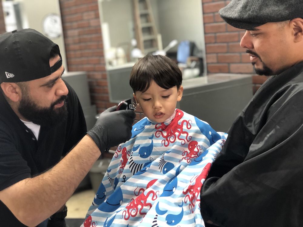 GOOD TIMES BARBER SHOP - Updated December 2025 - 39 Photos & 32 Reviews ...