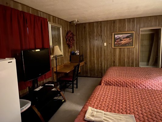 RUSTIC INN MOTEL - Updated September 2025 - 77 Photos & 44 Reviews ...