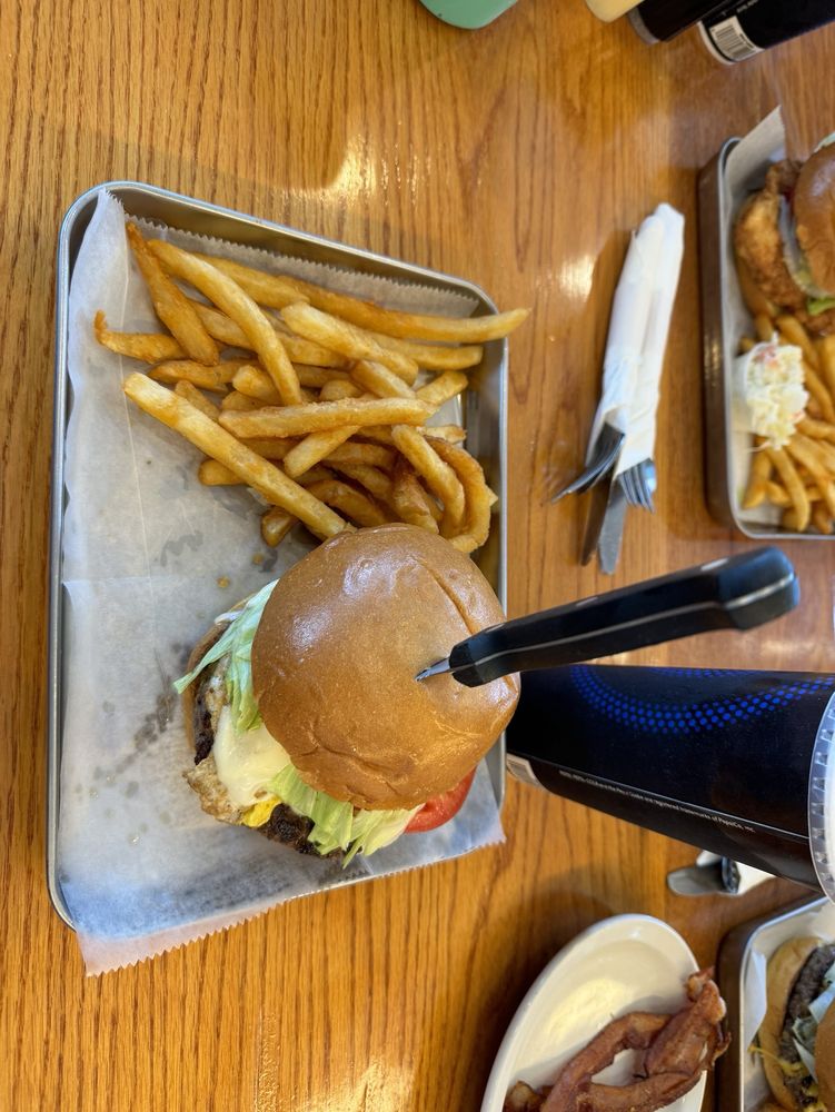 GEORGE’S SURFSIDE GRILLE - Updated August 2024 - 28 Photos & 12 Reviews ...