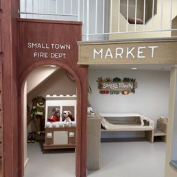 SMALL TOWN PLAY CAFE - Updated July 2025 - 41 Photos & 11 Reviews - 278 ...