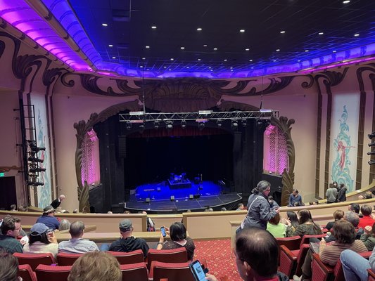 FOX THEATRE - 181 Photos & 151 Reviews - 2215 Broadway St, Redwood City ...