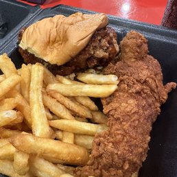 CLUCK FACE NASHVILLE HOT CHICKEN - Updated July 2024 - 64 Photos & 67 ...
