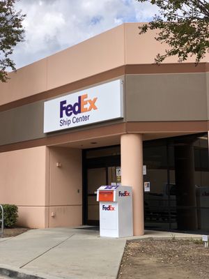 FEDEX SHIP CENTER - Updated December 2025 - 20 Photos & 110 Reviews ...