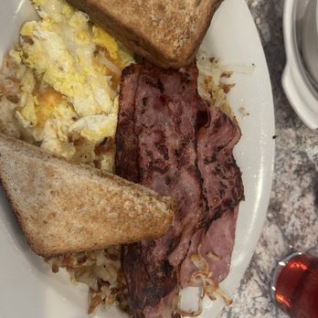 LANCERS DINER - Updated April 2025 - 105 Photos & 216 Reviews - 858 ...