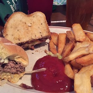 HALF TIME REC - 35 Photos & 77 Reviews - Dive Bars - 1013 Front Ave ...