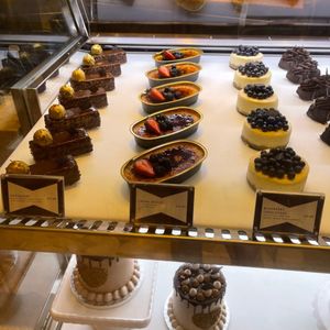 CHEZ BON BON - 437 Photos & 133 Reviews - 4441 Collins Ave, Miami Beach ...