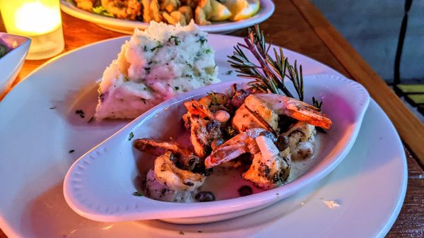 HUSH CAFE LOUNGE & GARDEN - Updated October 2025 - 113 Photos & 126 Reviews - 70-10 Grand Ave ...