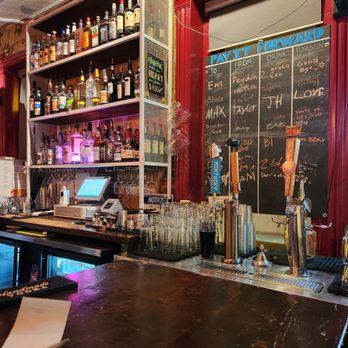 HOSTEL FISH - Updated July 2025 - 252 Photos & 154 Reviews - 1217 20th ...