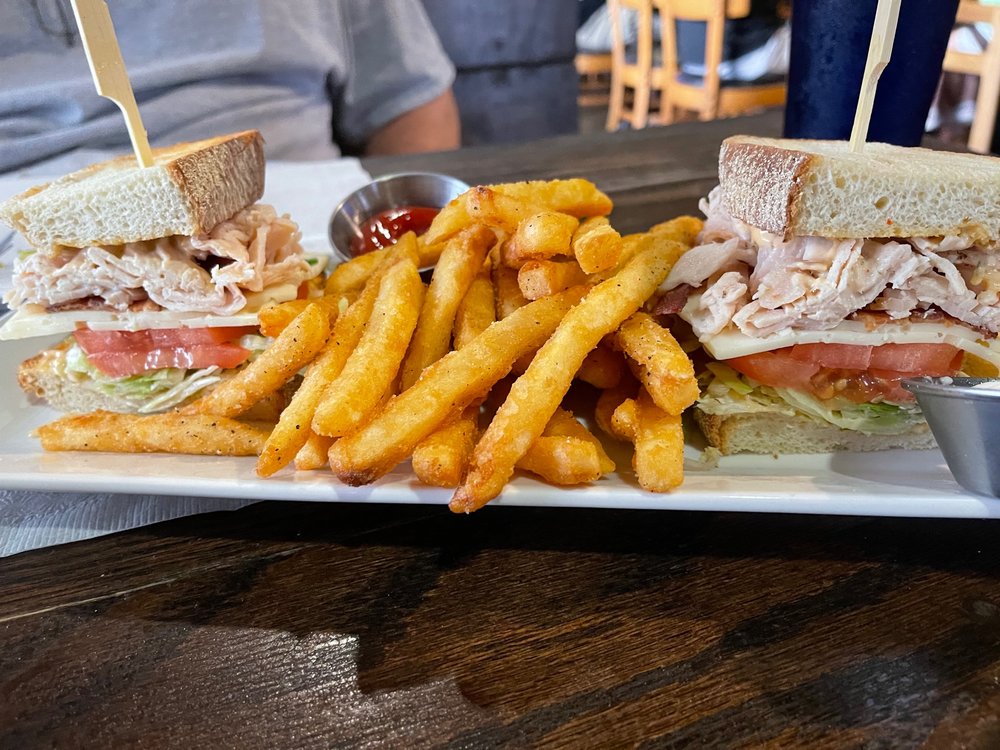 THE TALKING PINT - Updated July 2024 - 97 Photos & 88 Reviews - 13418 ...