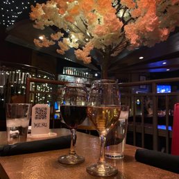 THE RABBIT HOLE - Updated December 2025 - 2603 Photos & 2443 Reviews ...