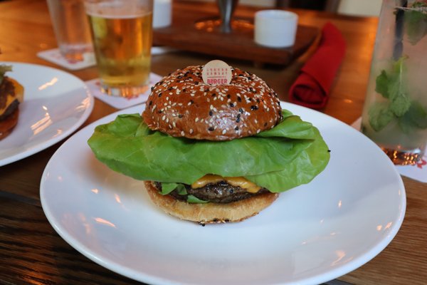 GORDON RAMSAY BURGER - Updated July 2024 - 1027 Photos & 585 Reviews ...