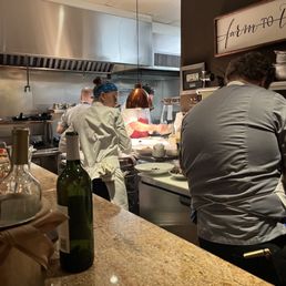 JAMES ON MAIN - Updated July 2025 - 581 Photos & 343 Reviews - 105 Main ...