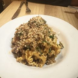 WYNONA - Updated December 2025 - 179 Photos & 70 Reviews - 819 Gerrard ...