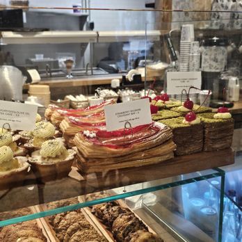 MAMAN - Updated November 2024 - 461 Photos & 191 Reviews - 1353 ...