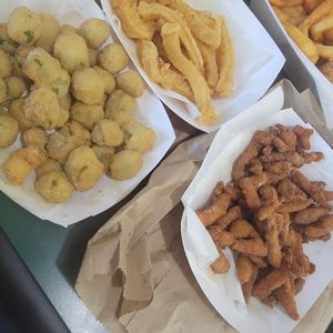 EASTSIDE FISH FRY & GRILL - 172 Photos & 134 Reviews - 2417 E Kalamazoo ...