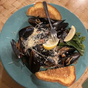 SQUID LIPS - Updated June 2024 - 490 Photos & 617 Reviews - 1660 N ...