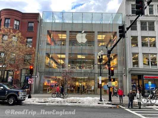 APPLE BOYLSTON STREET - Updated October 2025 - 120 Photos & 506 Reviews ...