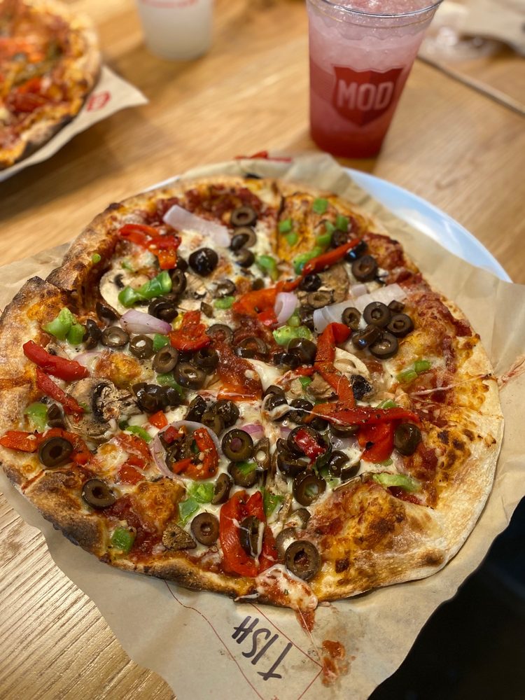 MOD PIZZA - 100 Photos & 127 Reviews - Fast Food - 2102 S 31st St ...