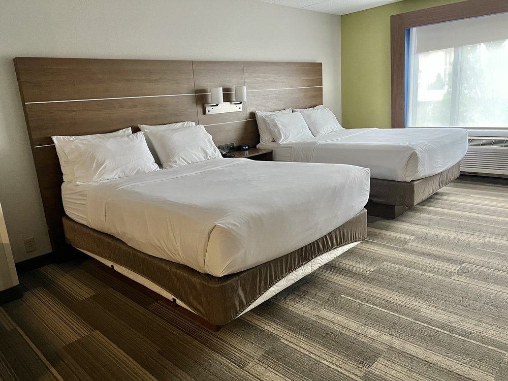 HOLIDAY INN EXPRESS & SUITES FORT WAYNE - Updated August 2025 - 32 ...