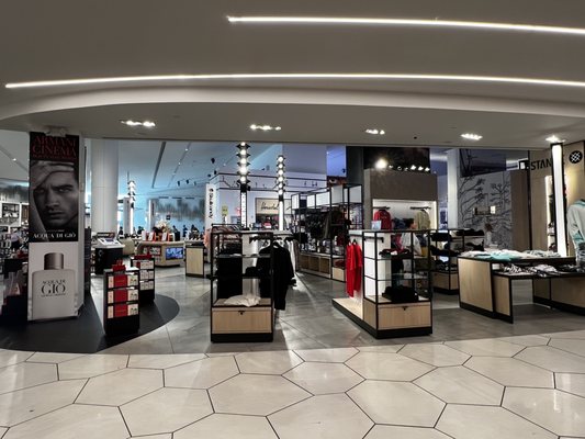 THE BOWERY BAY SHOPS - Updated January 2026 - 34 Photos - 1 Central ...