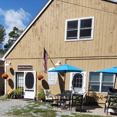 BROWN HOUSE BAKERY - Updated December 2025 - 12 Photos & 13 Reviews ...
